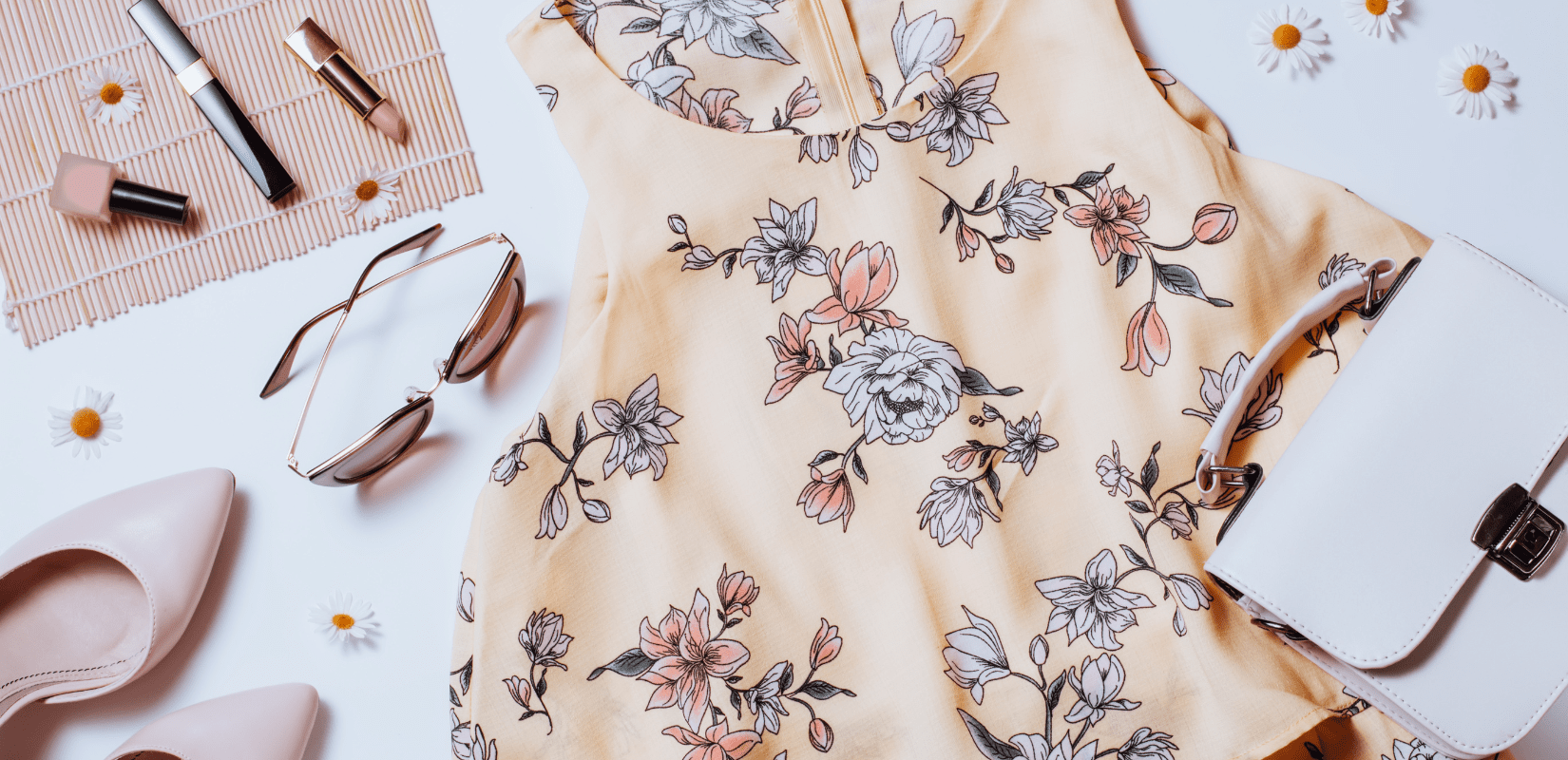 How to Look Polished when Short & Curvy (with easy outfit ideas)
